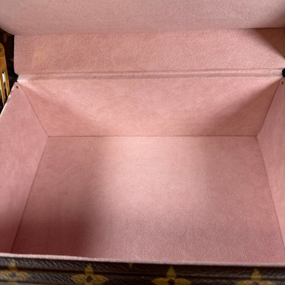 Louis Vuitton | Bags | Louis Vuitton Monogram Trunk Coffret Tresor 24 ...